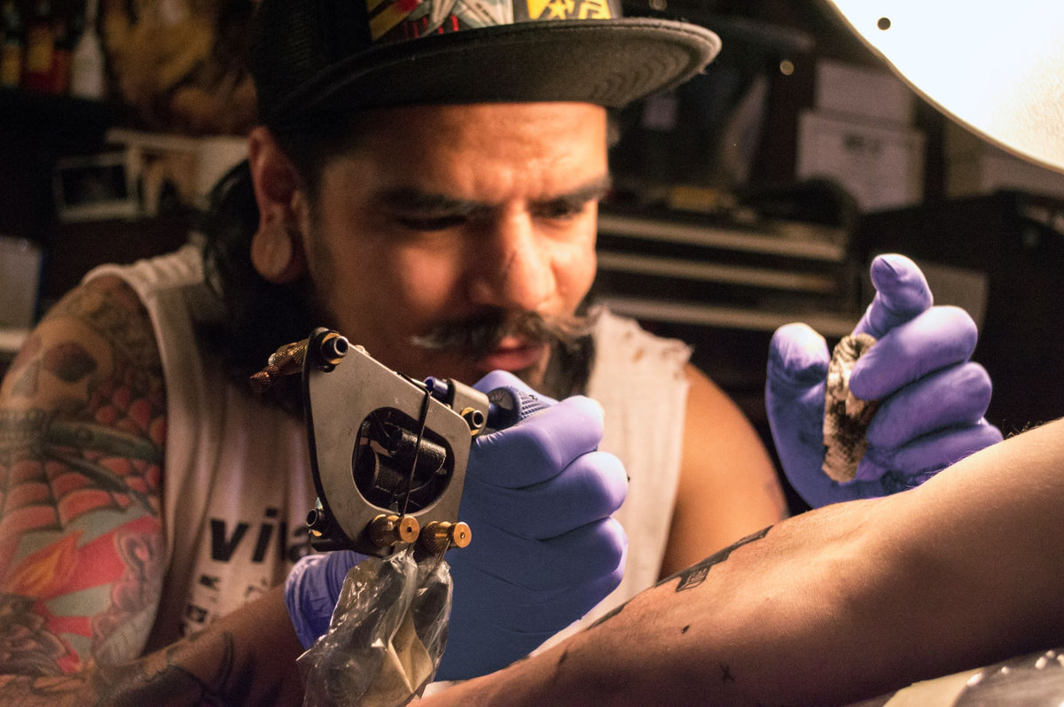 How to Incorporate the Color of the Year into Your Personal Style — Zoomget